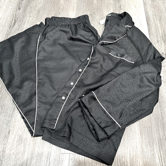 Victoria's Secret | Intimates & Sleepwear | Victorias Secret Black ...
